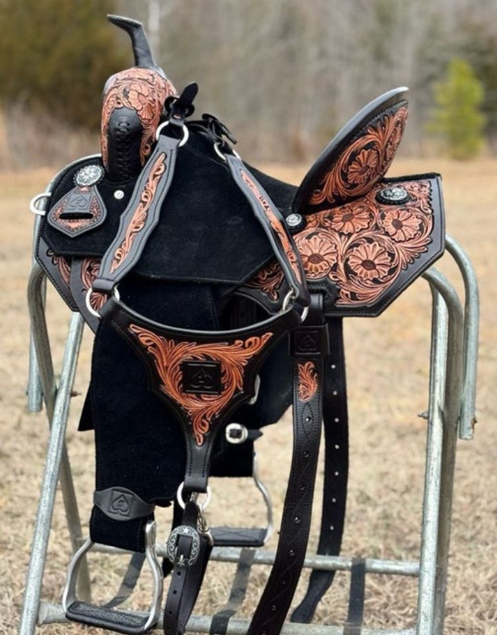 BLACK HYBRID MICHELLE SADDLE | PENCIL ROLL – Josh Andrews Saddles